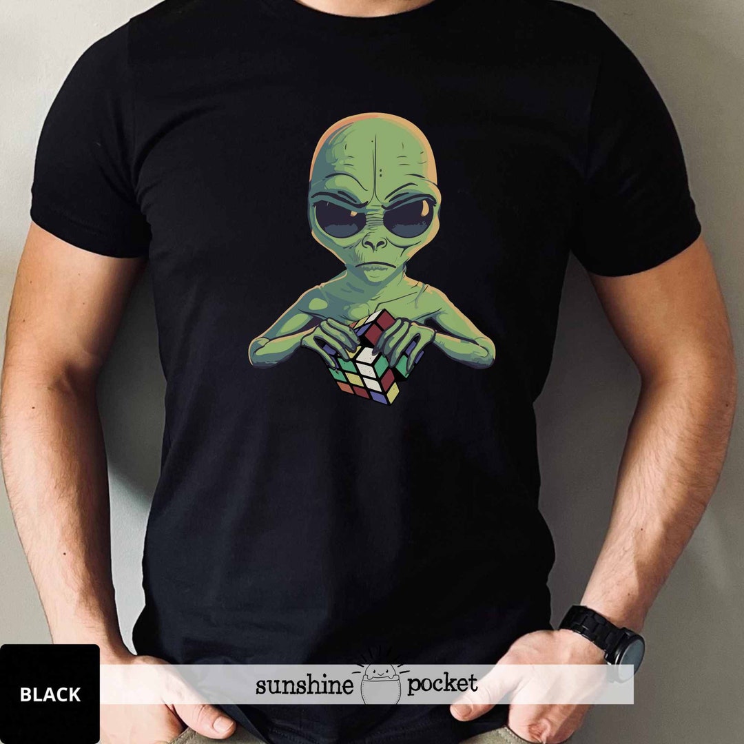 Rubiks Cube Shirt, Alien Solving Rubiks Cube Gift, Funny Rubik Cube ...