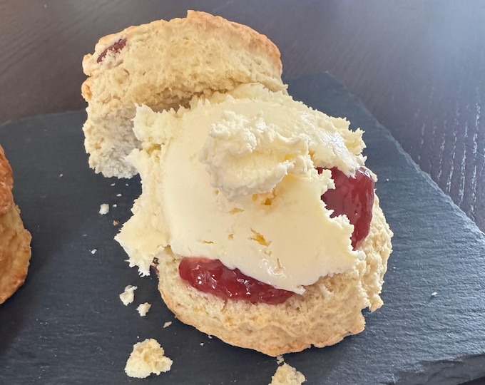Mothers Day Freshly Baked Scones, Scone Gift Box, Picnic Box, 8 Pieces ...