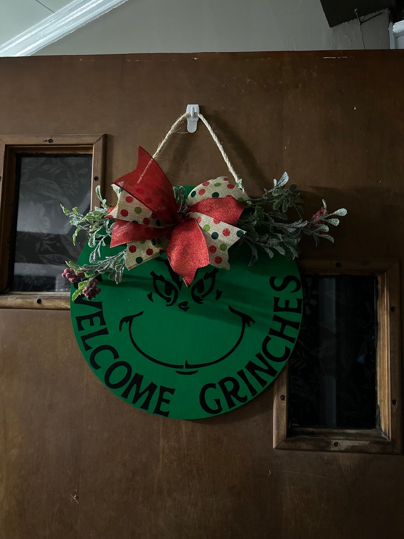 Grinch Welcome Sign - Etsy