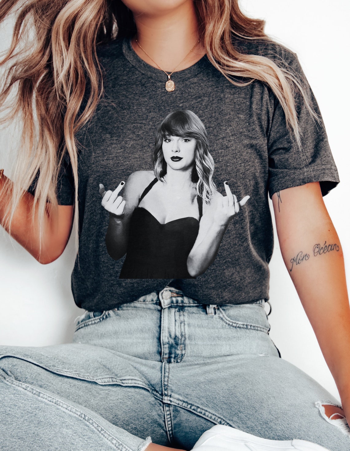Taylor Swift Png, Taylor Swift Middle Finger,taylor Swift, Swiftie Png ...