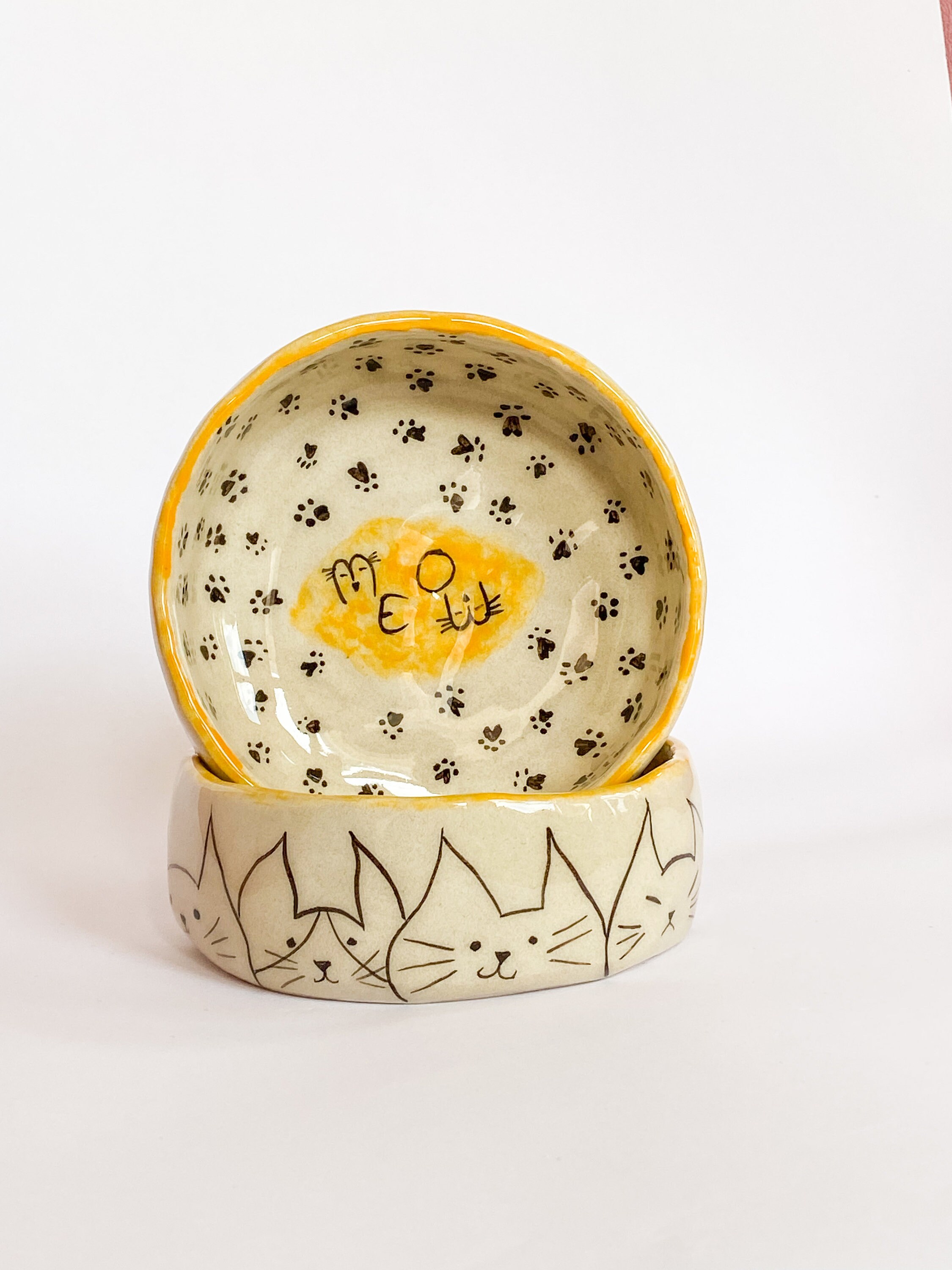 Ceramic Feeding Bowl for Cats / Cute Cat Gear, Fun and Beautiful Gift ...