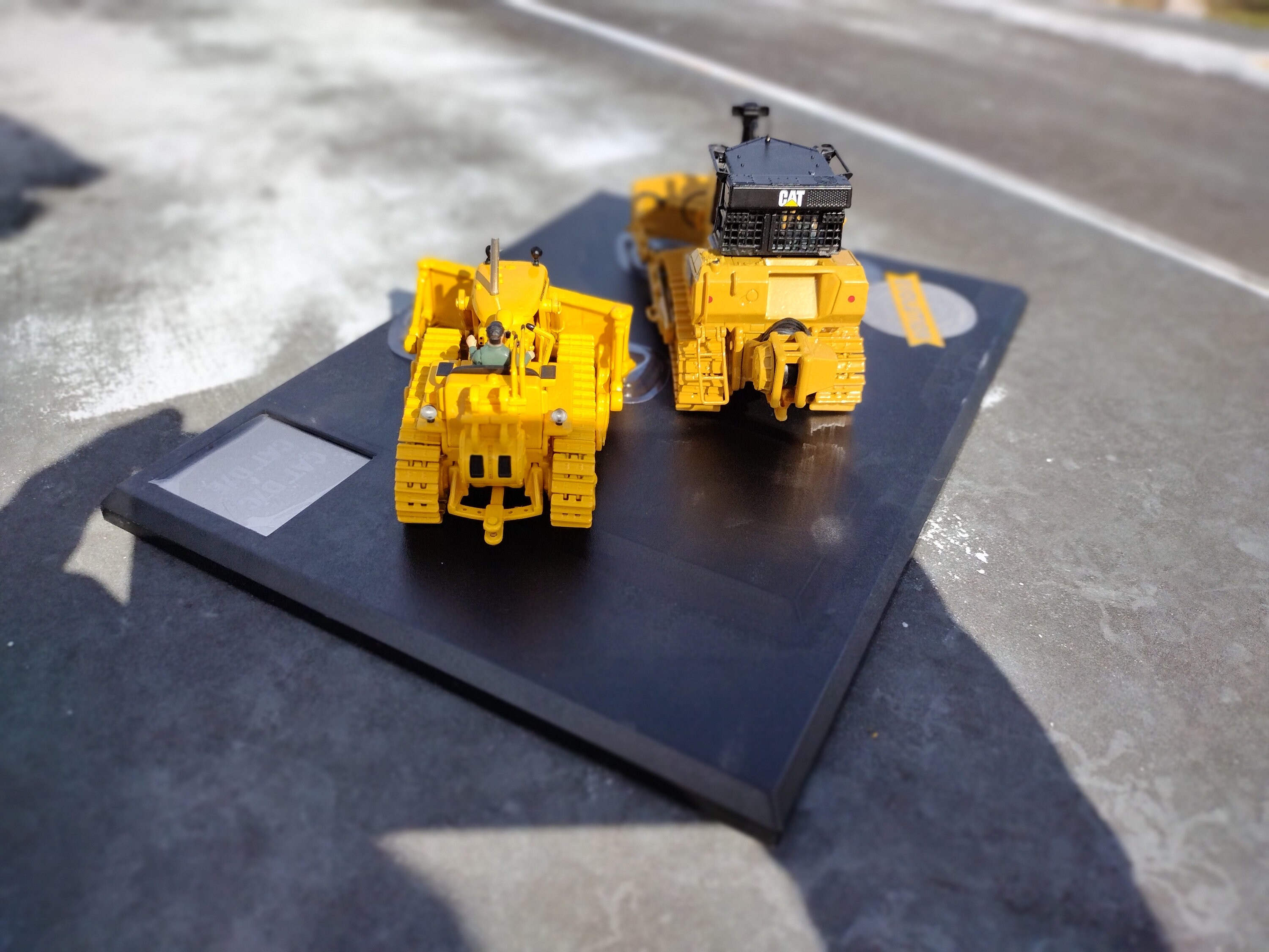 1:50 Scale D7C Dozer & D7E Dozer on Plaque Caterpillar - Etsy Australia