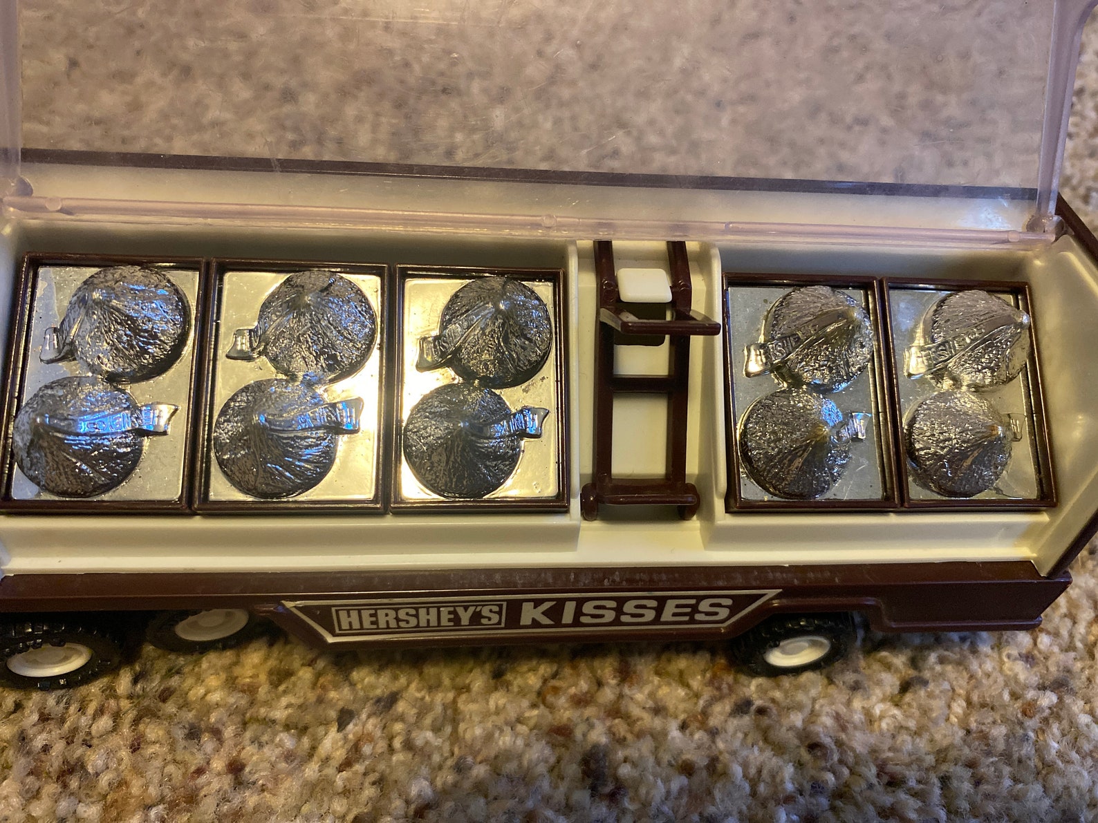 Hershey’s Kisses Toy Truck - Etsy