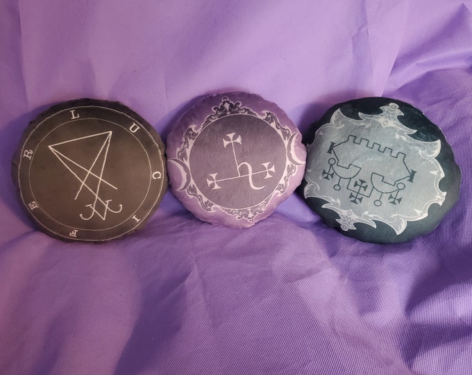 Buy Lord Clauneck Sigil Online in India - Etsy