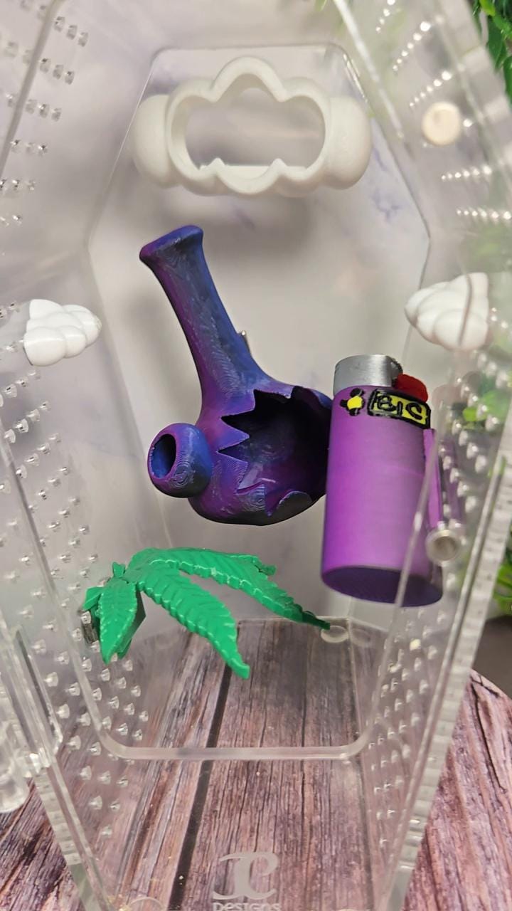 3D Printed Magnetic "420 Friendly" Pothead Stoner Themed Jumping Spider ...