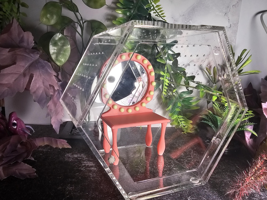 3D Printed Magnetic Vanity With Mirror and Glowing "lights" Jumping ...