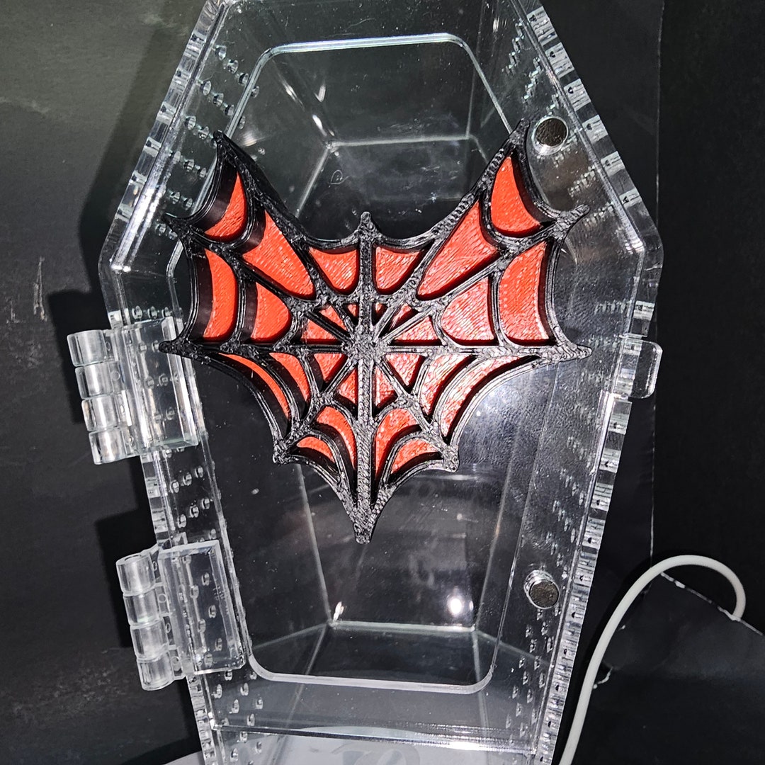 3D Printed Webbed Heart Jumping Spider Hide Platform - Etsy