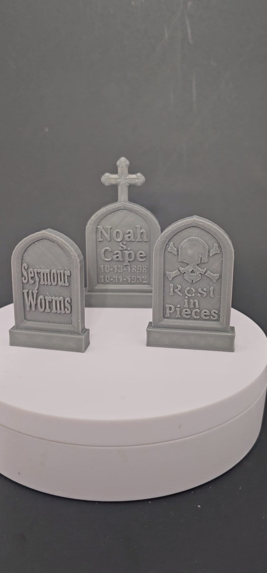 3D Printed Magnetic Gravestone Platforms Set of 3, Terrarium Decor ...
