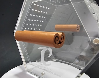 3D Printed Magnetic Banana Platform Spider Hide - Etsy