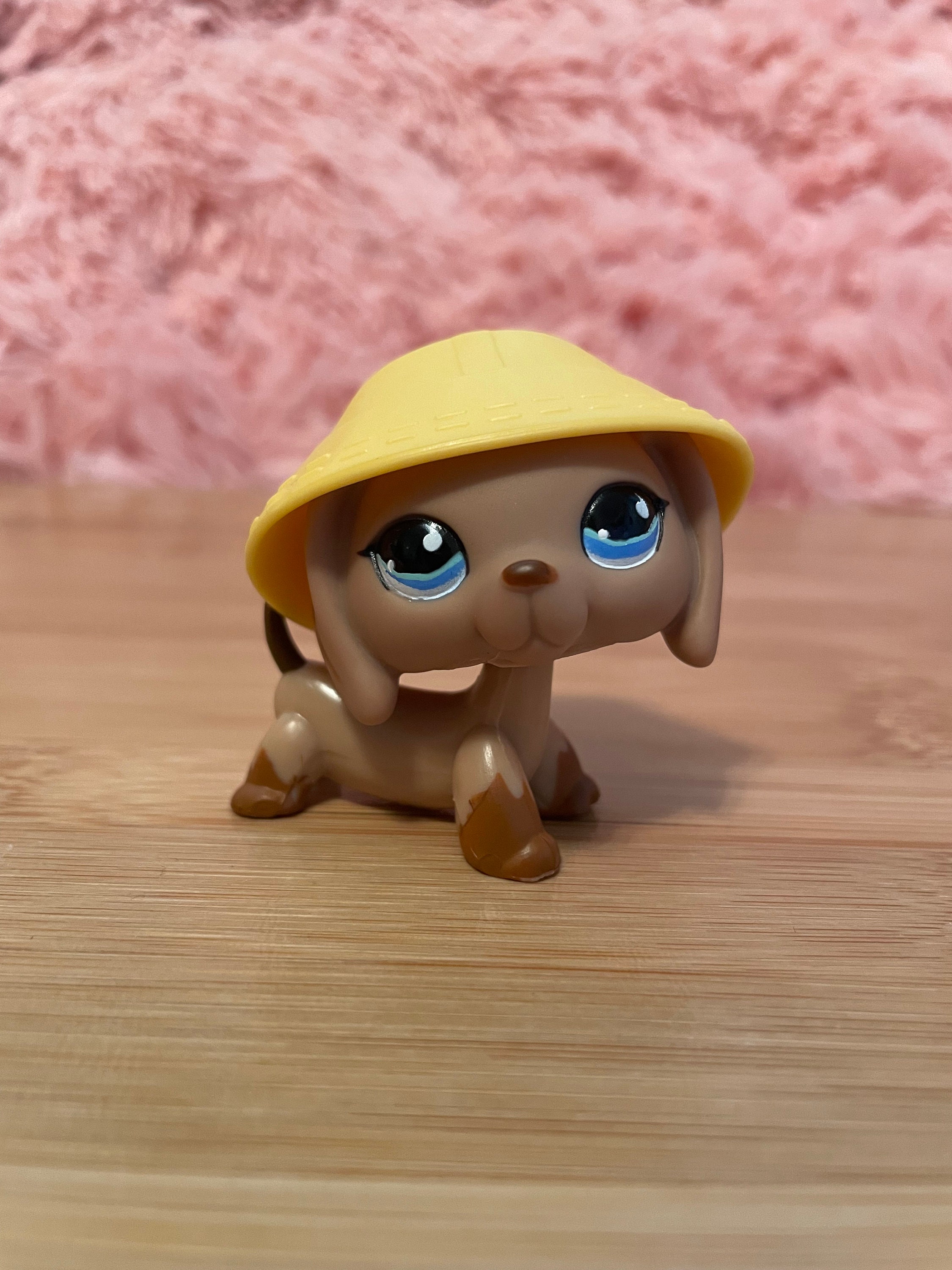 Littlest Pet Shop Dachshund 518