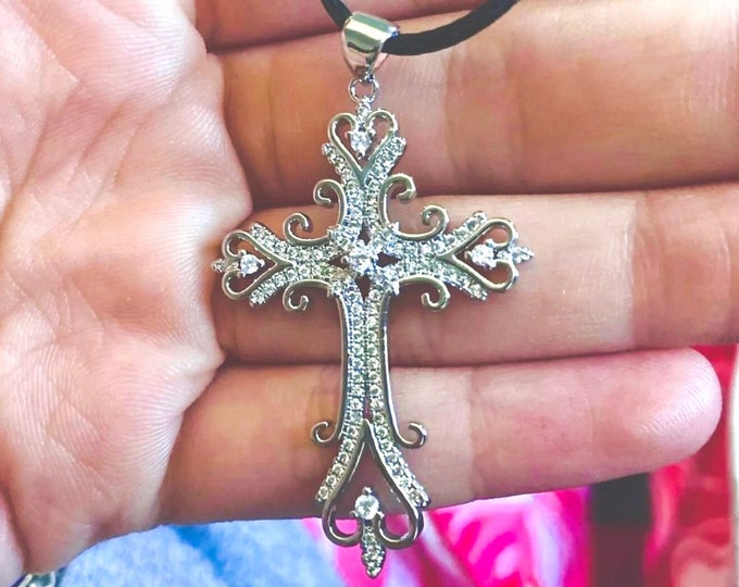 Y2k Punk Cross Necklace | Blingy Cross | Skull Cross | Early 2000s ...