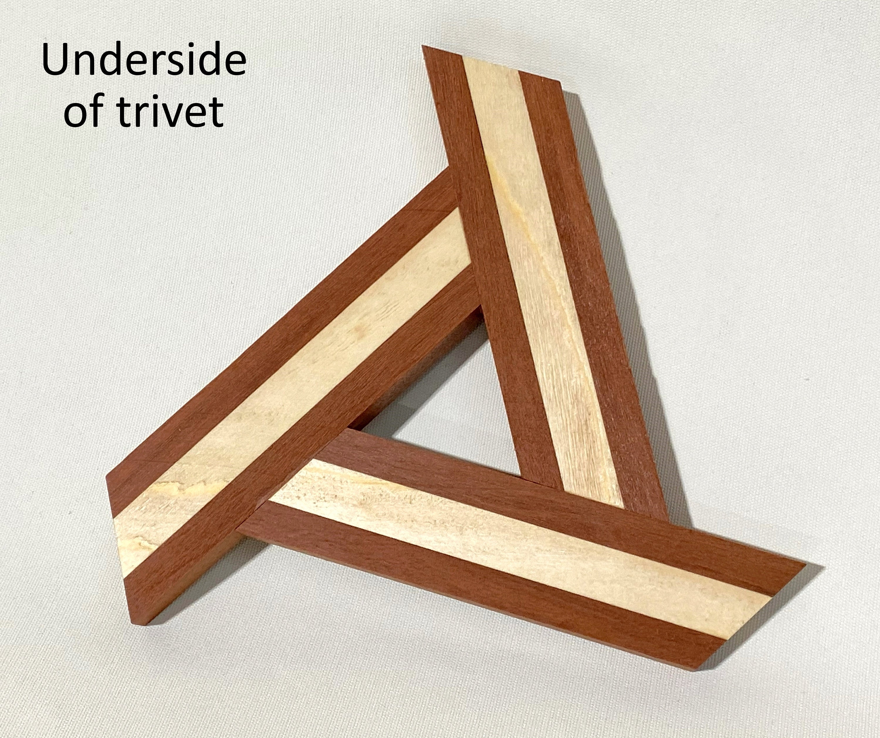 Handmade wooden trivet — Cubular