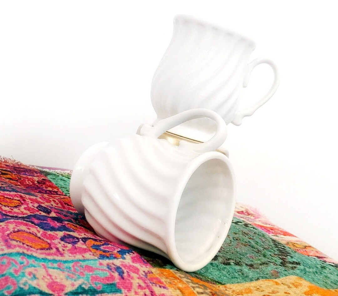 Vintage Tablescape White Milk Glass Mugs - Etsy