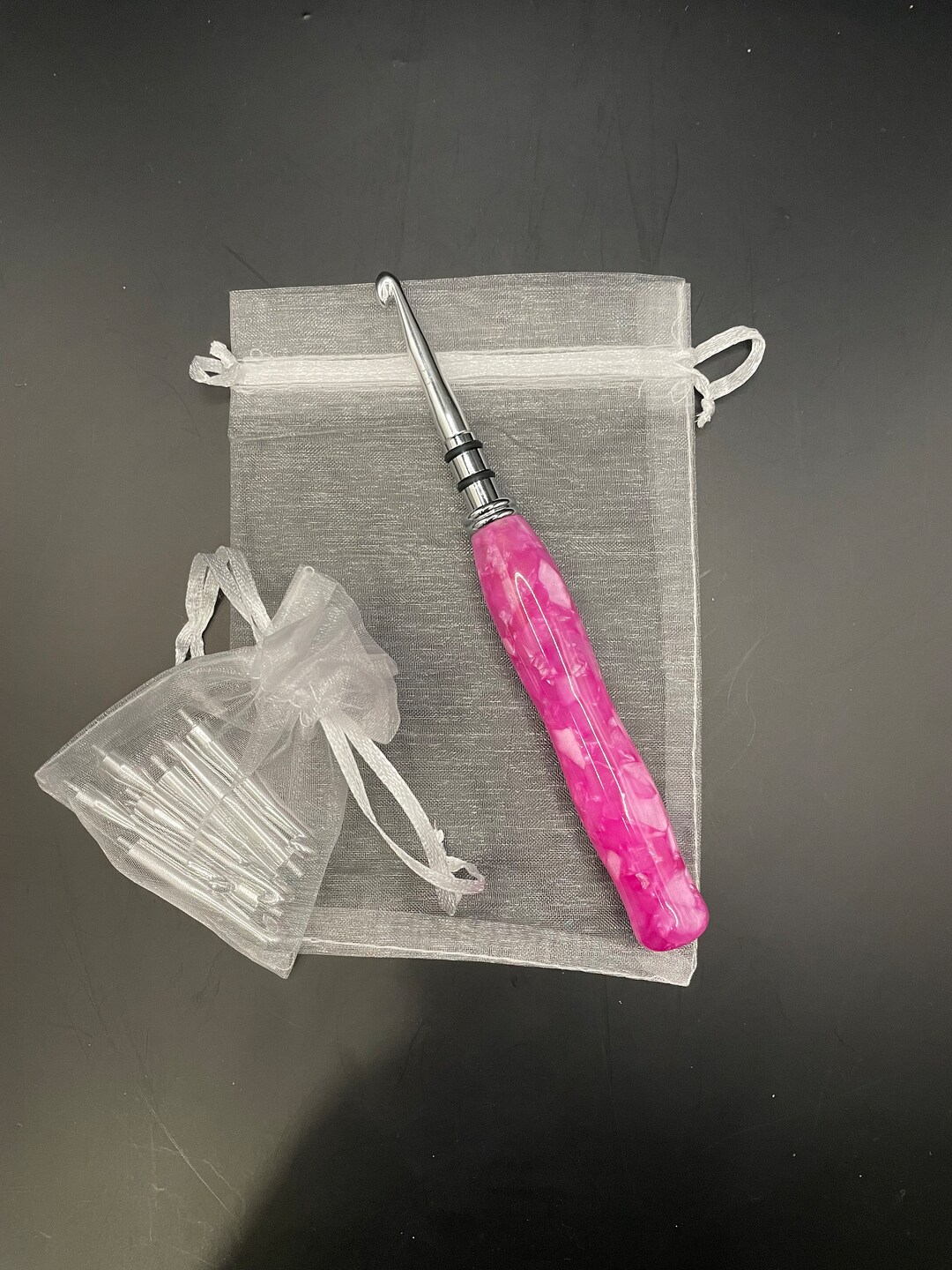 Ergonomic Crochet Hook Set in Pink Crush Resin With Interchangeable ...