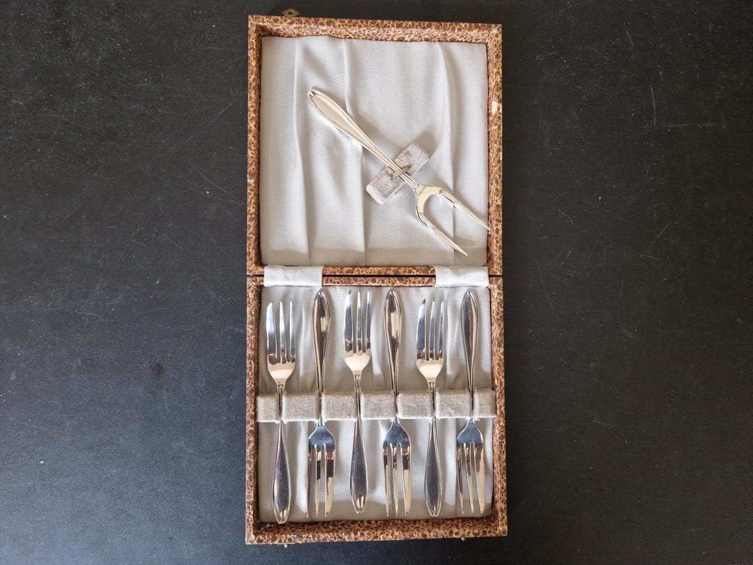 Vintage Boxed Set of EPNS Cake/ Pastry Forks X 6 & Serving Fork - Etsy