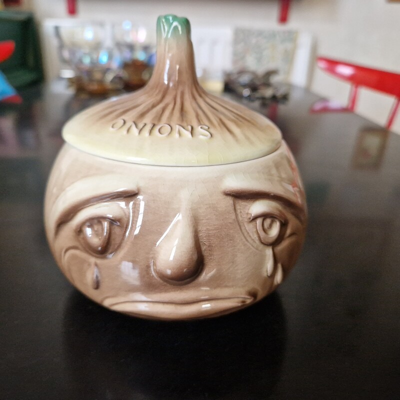 Ceramic Onion Jar - Etsy