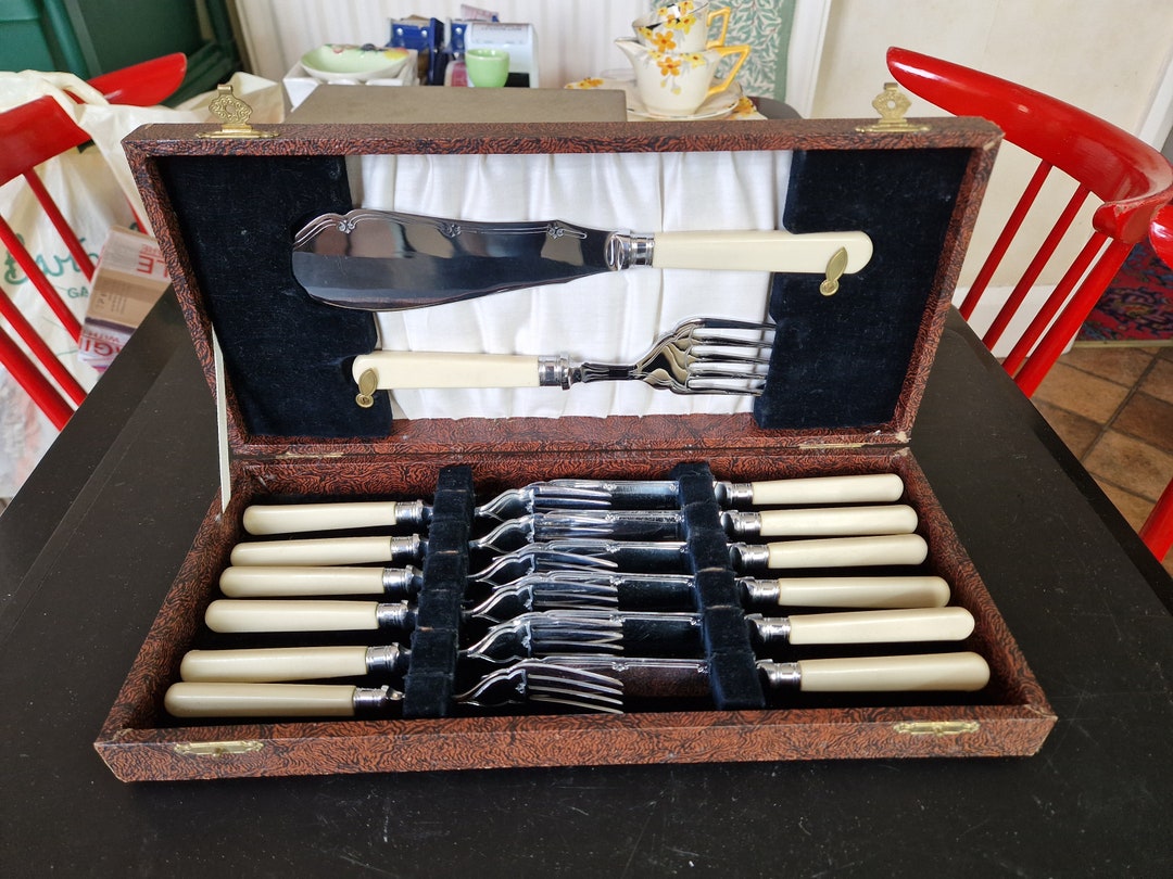 Vintage Boxed Set of Faux Bone Handled Fish Cutlery & Fish Servers - Etsy