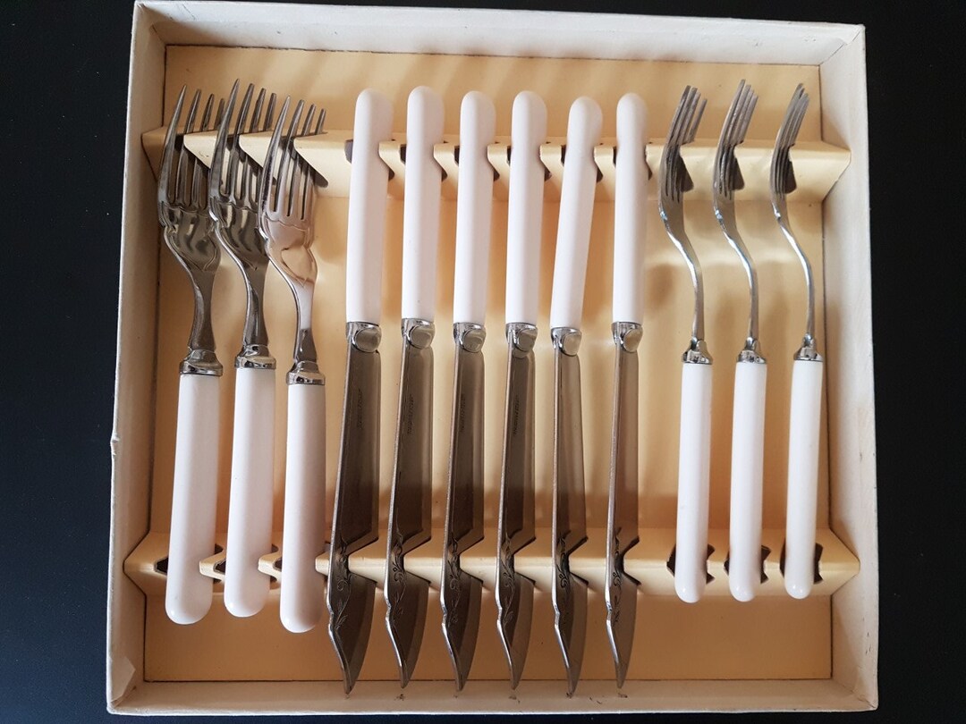 Vintage Boxed Set of Fish Knives and Fish Forks X 6 - Etsy