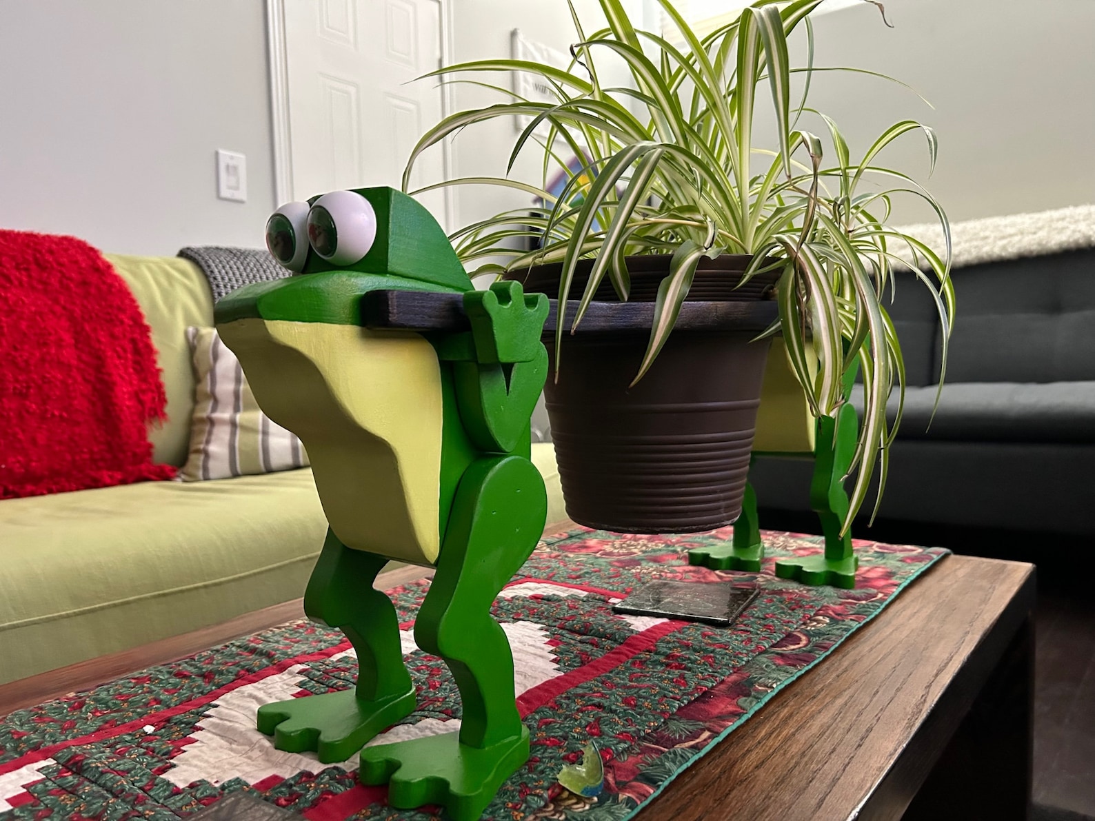 2 Frogs Carrying Planter One Left CUSTOM Orders Now - Etsy