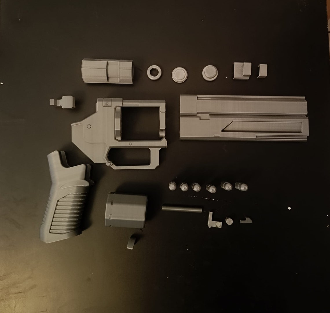 Helldivers 2 Senator Revolver Cosplay Prop - Etsy