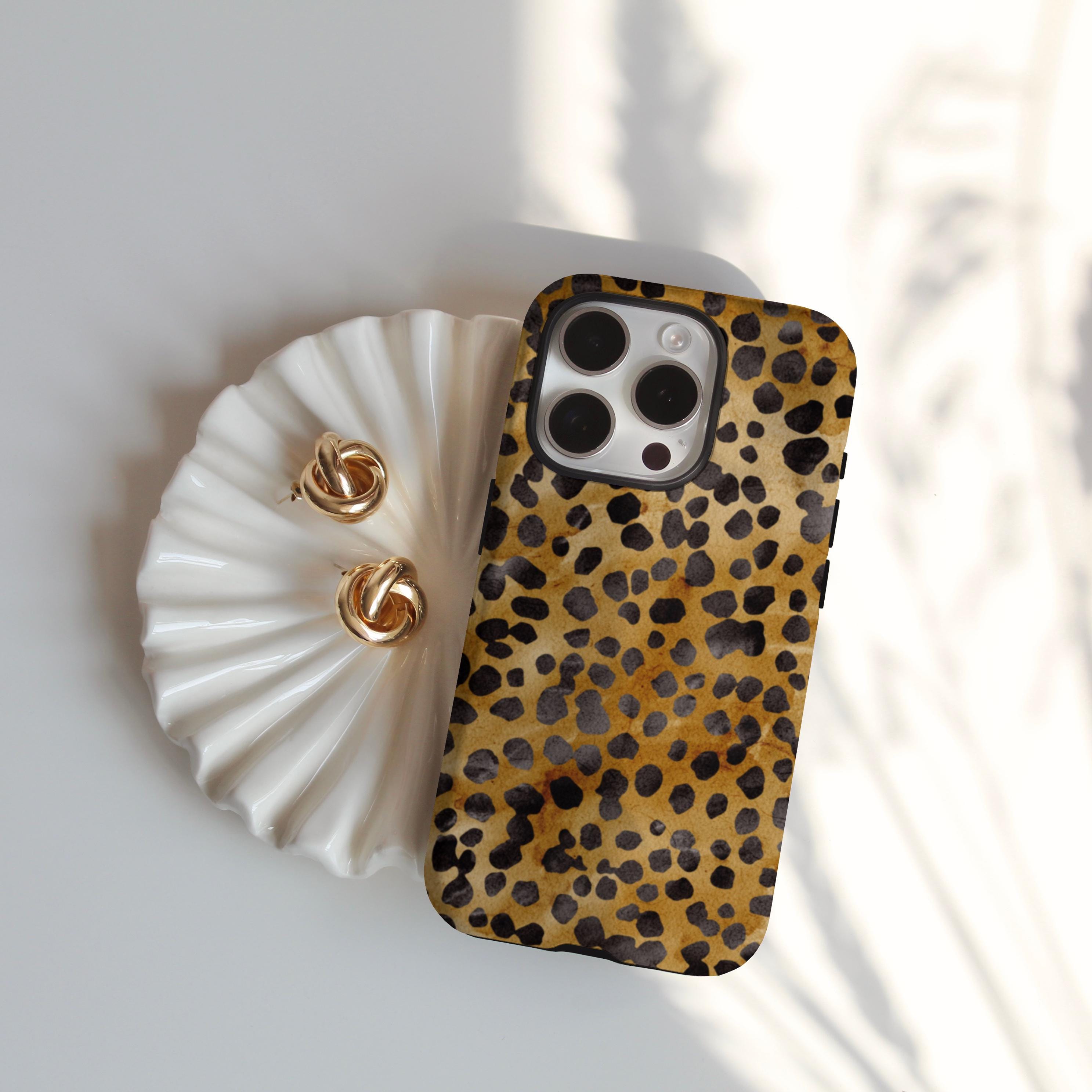 Cheetah Print iPhone and Samsung Phone Case: Tough, Snap or Magsafe ...