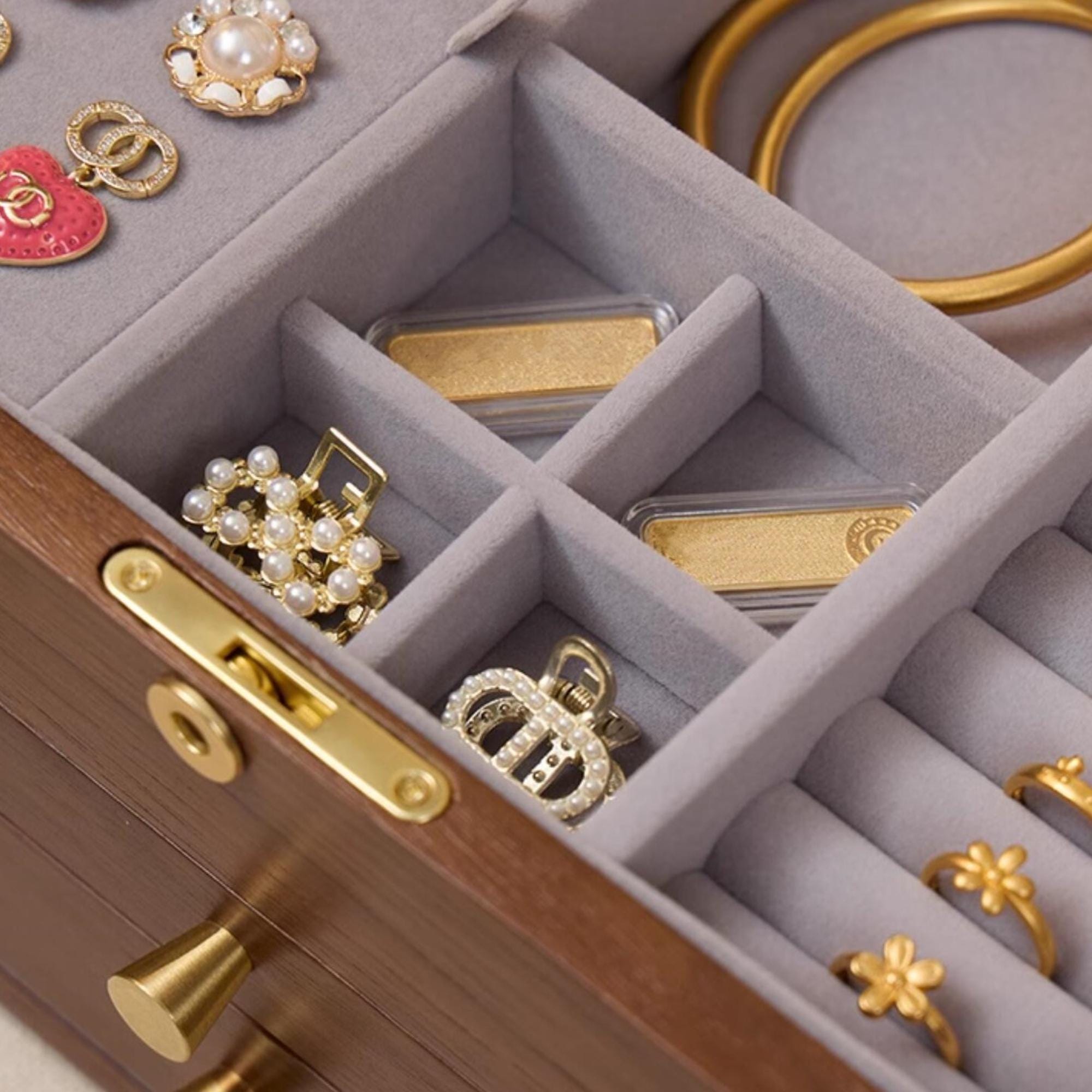 Multiple Types of Glass Lid Large Jewelry Box Lockable With Drawer ...