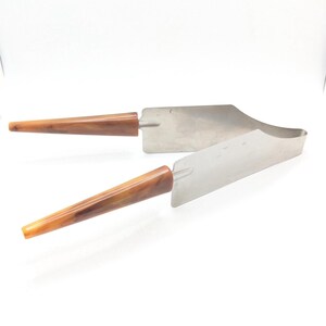 Vintage Bakelite V Shaped Pie Cake Cutter Server Lifter Collectible ...