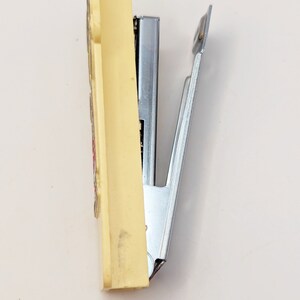 Vintage Linus Van Pelt Mini Stapler Charlie Brown Schulz Peanuts Japan ...