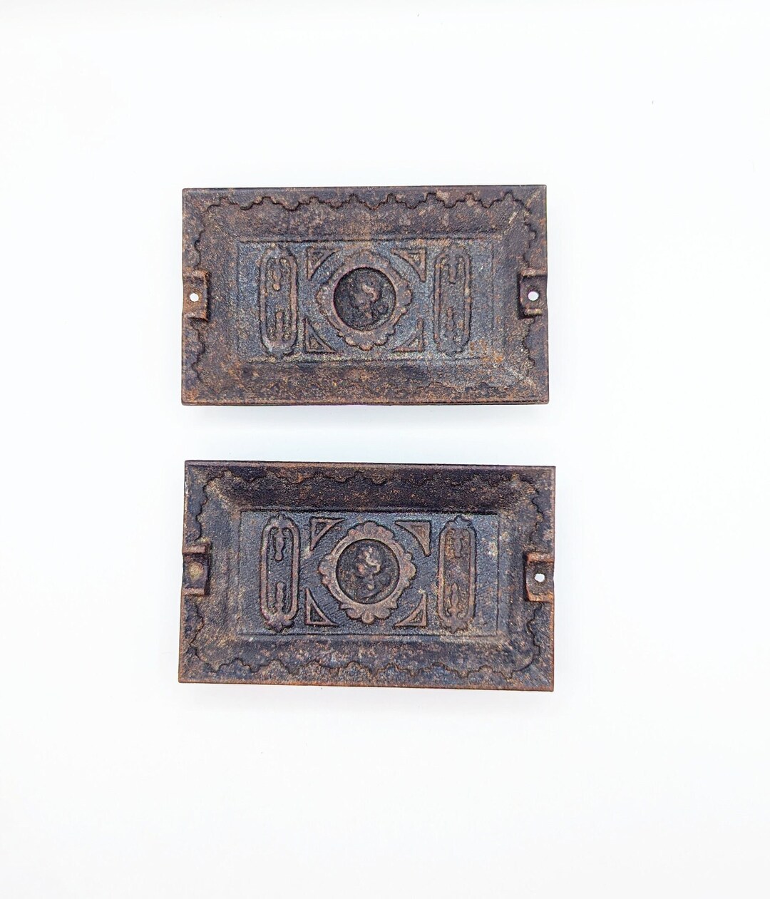Vintage Set of 2 Victorian Cast Iron Ashtray Iron Art LB-37 MCM ...