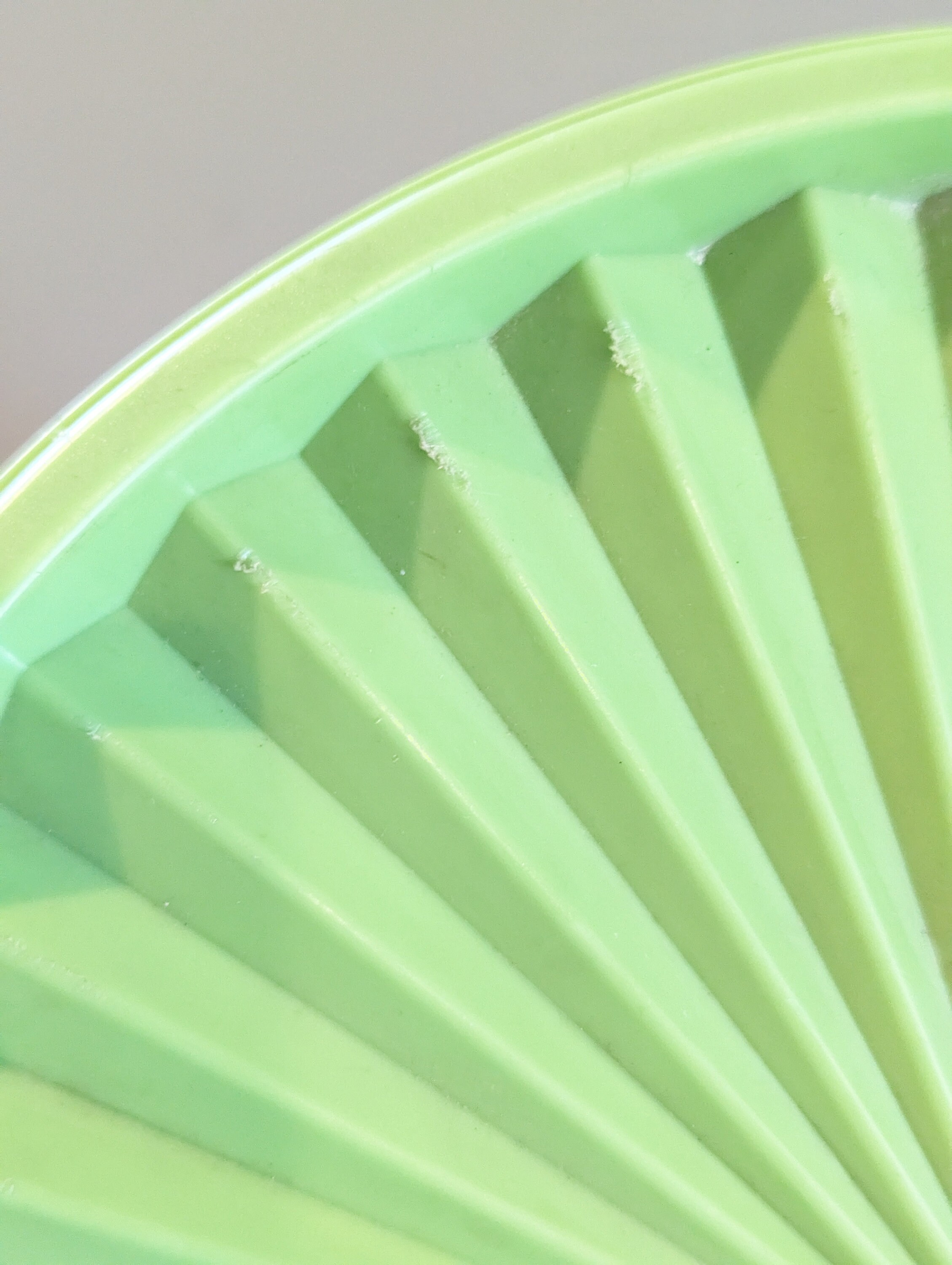 Vintage Tupperware Candy Apple Avocado Canister Sunburst Servalier MCM ...