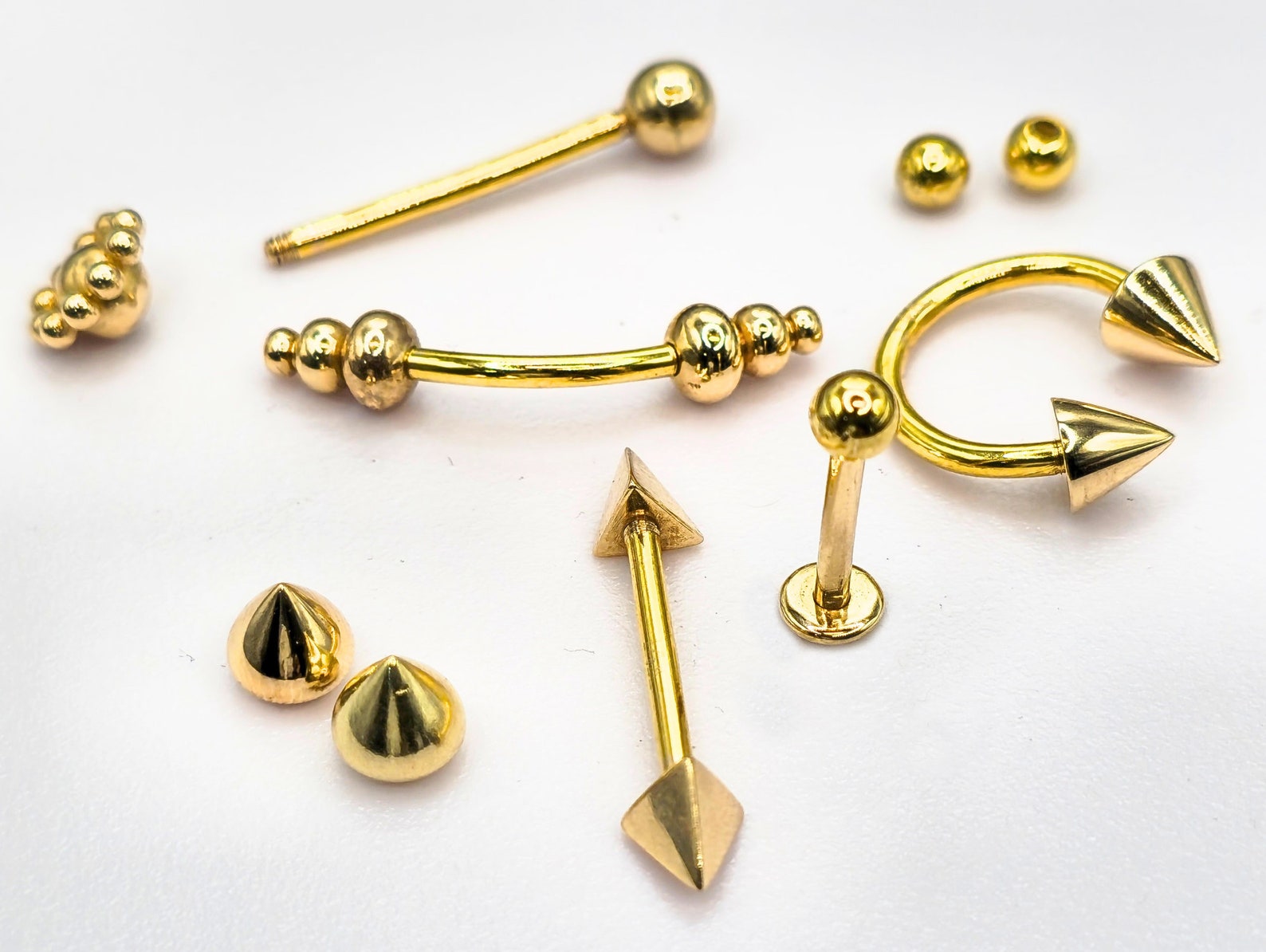 14K Gold Spike Pyramid Labret Stud Lip Jewellery, Lip Piercing Tragus ...