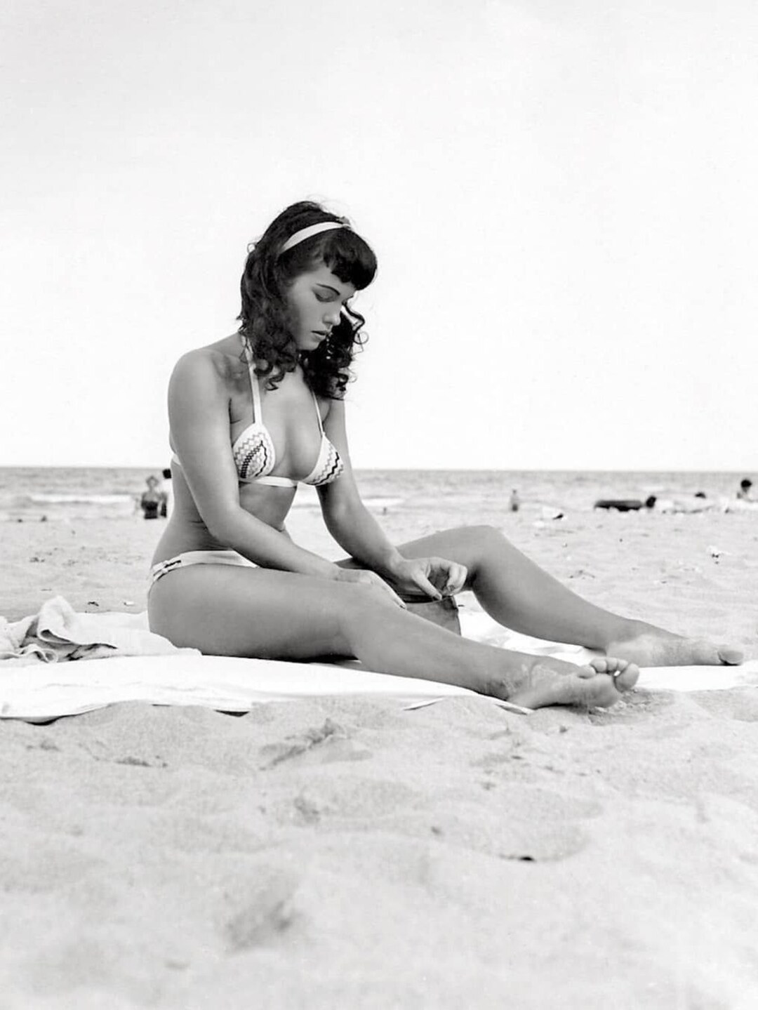 Classic 1950s Actress Model Bettie Page Queen Of The Pin Up Bikini