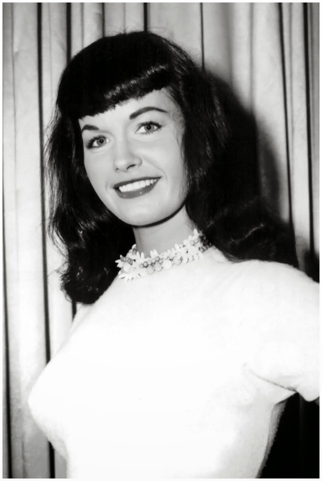 Sexy 1950s Actress Model Bettie Page Classic Pin Up Poster Portrait