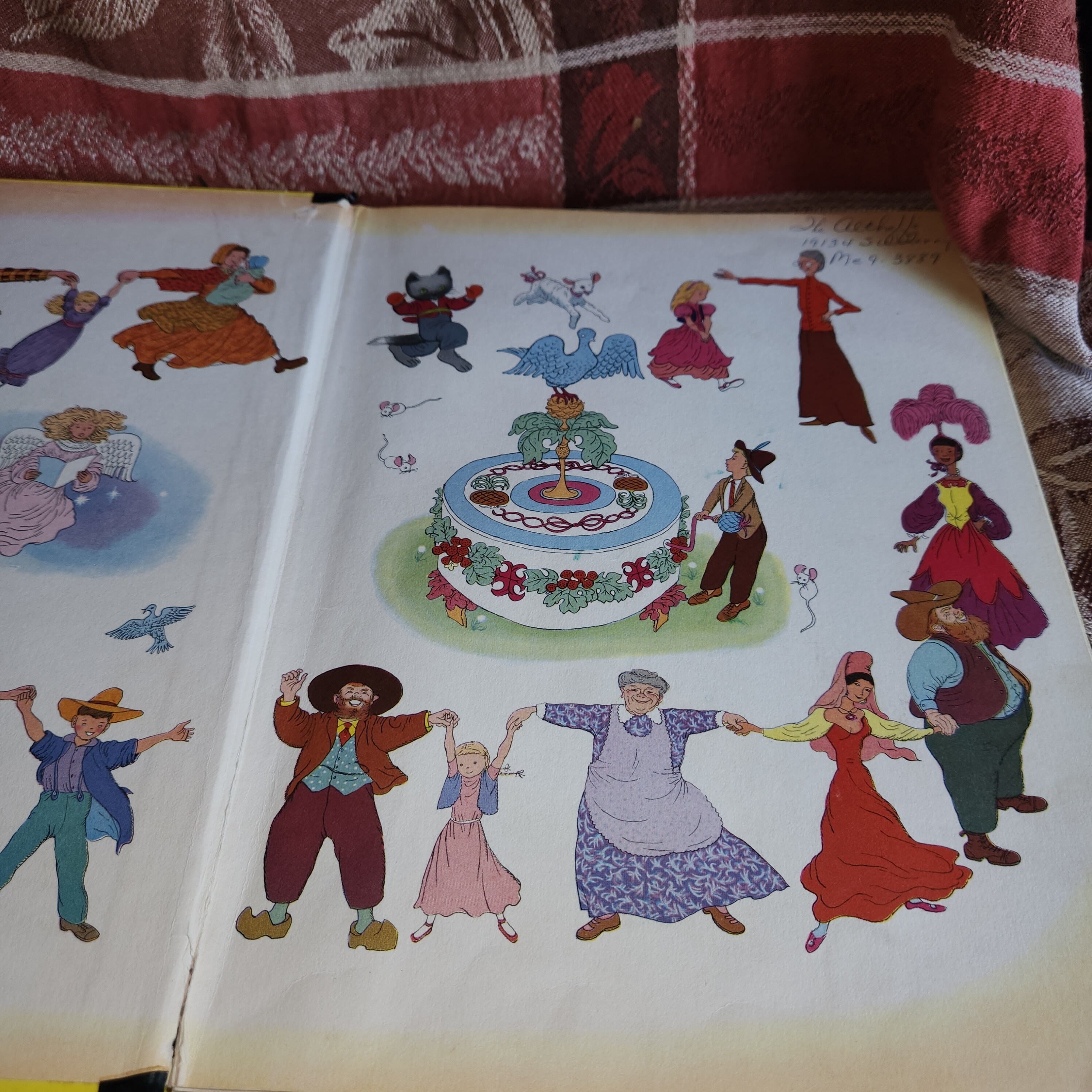 The Golden Song Book - Etsy