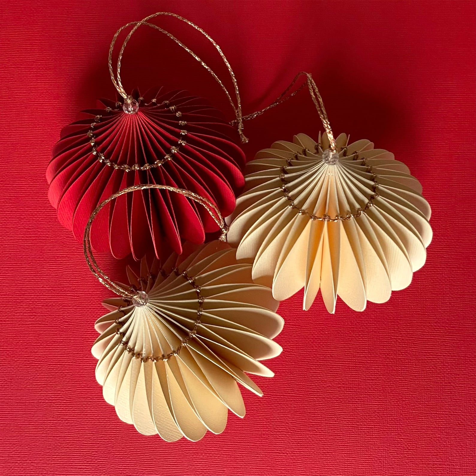 Red Paper Christmas Ornament Honeycomb Onion Paper Ornament Scandi ...