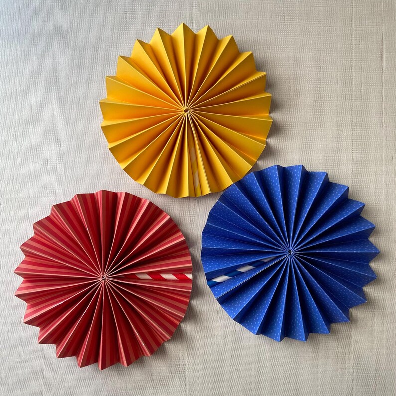 Set of 3 Fan Pinwheels Pinwheel Rosettes Carnival Pinwheels Pleated ...