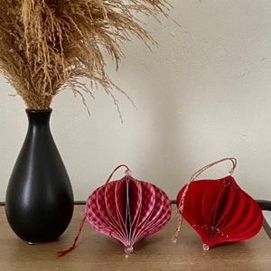 Christmas Ornament in Red Textured Cardstock Honeycomb Onion - Etsy