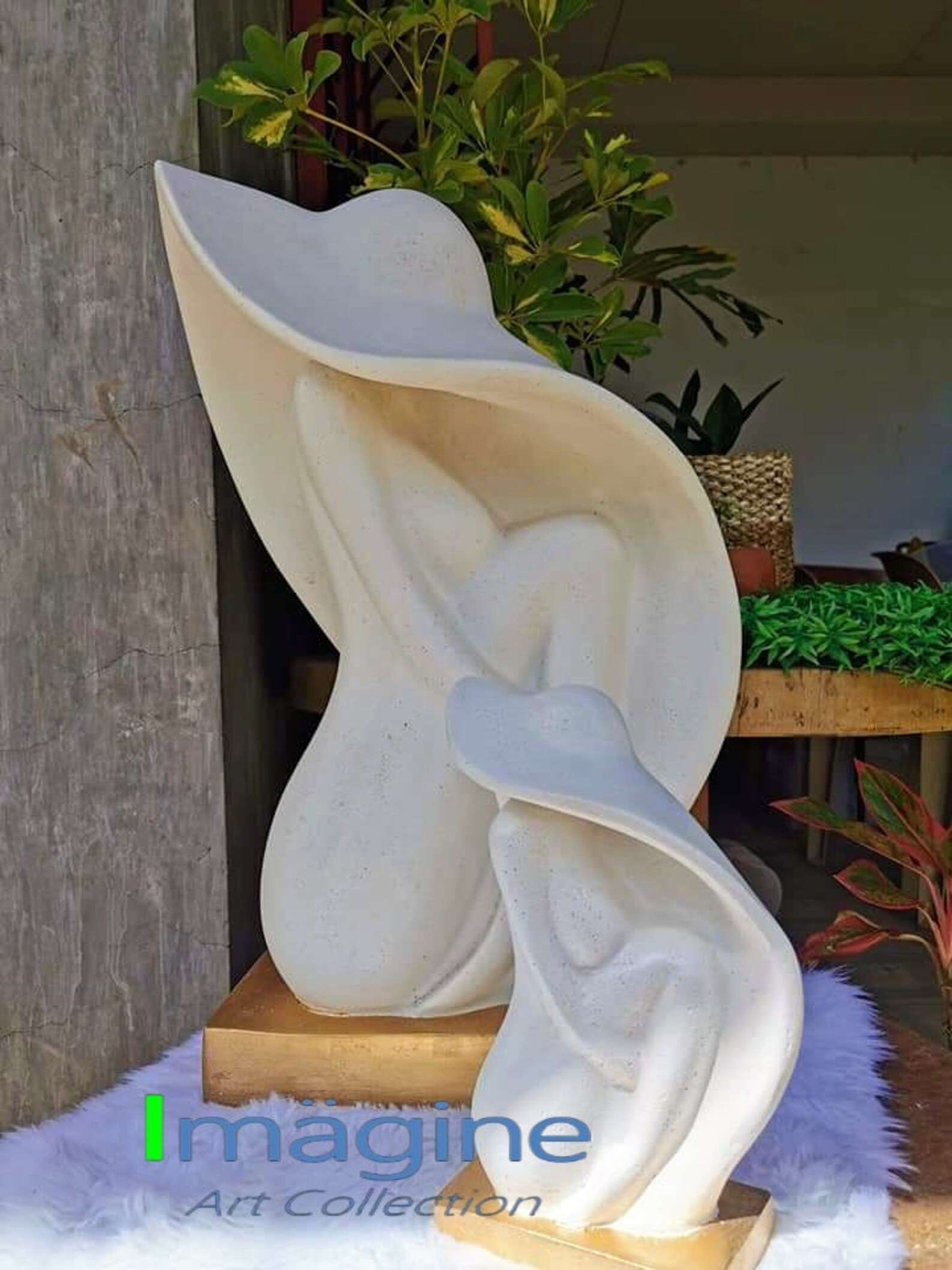 Lady Emily Sculpture Figurine Made of Fiber Stone Cast, Classy and ...