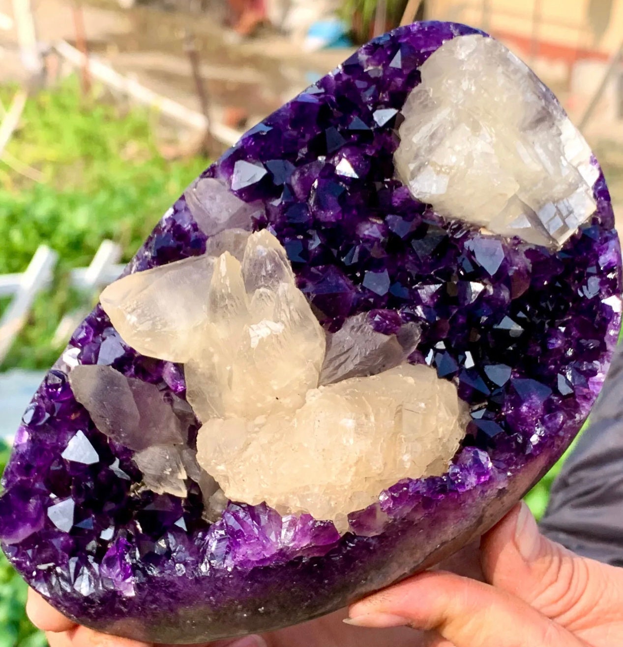 Stunning Amethyst Geode With Calcite Formations. Gem Grade Geode Quartz ...