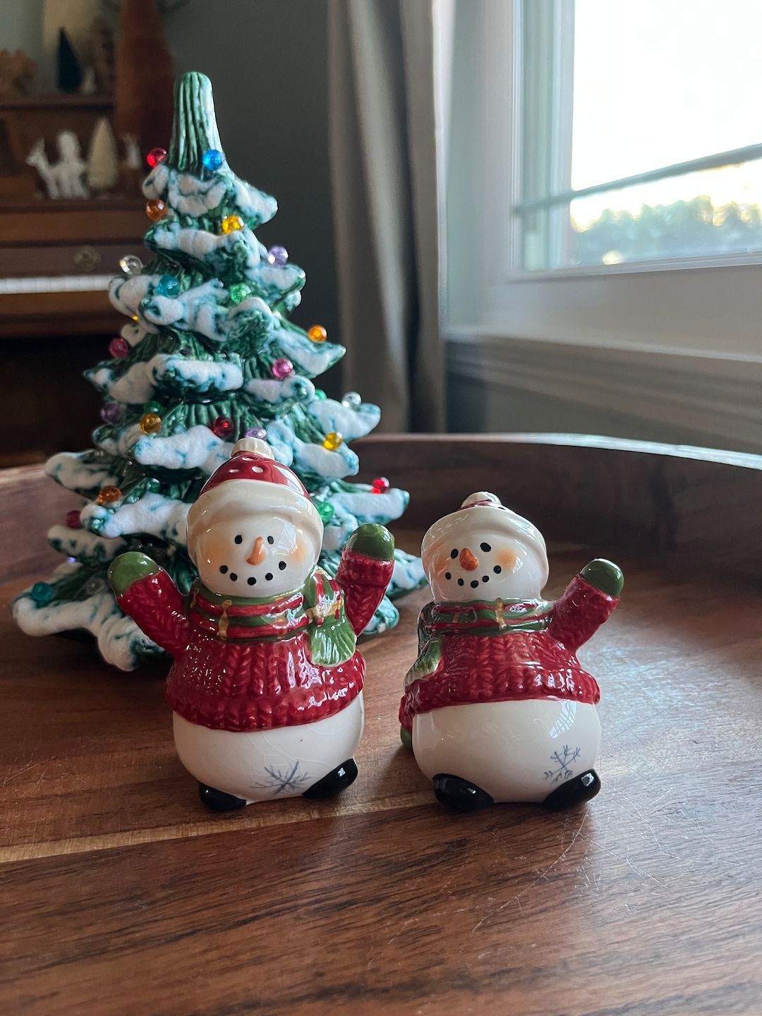 Pair of Snowmen Salt and Pepper Shakers - Etsy