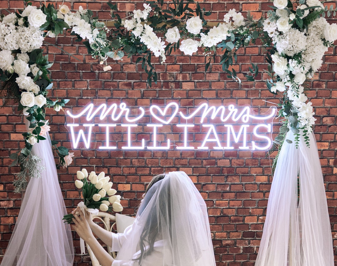 Custom Mr & Mrs Wedding Neon Sign, Wedding Backdrop Neon Light, Engagement Party Decor Neon Sign ...