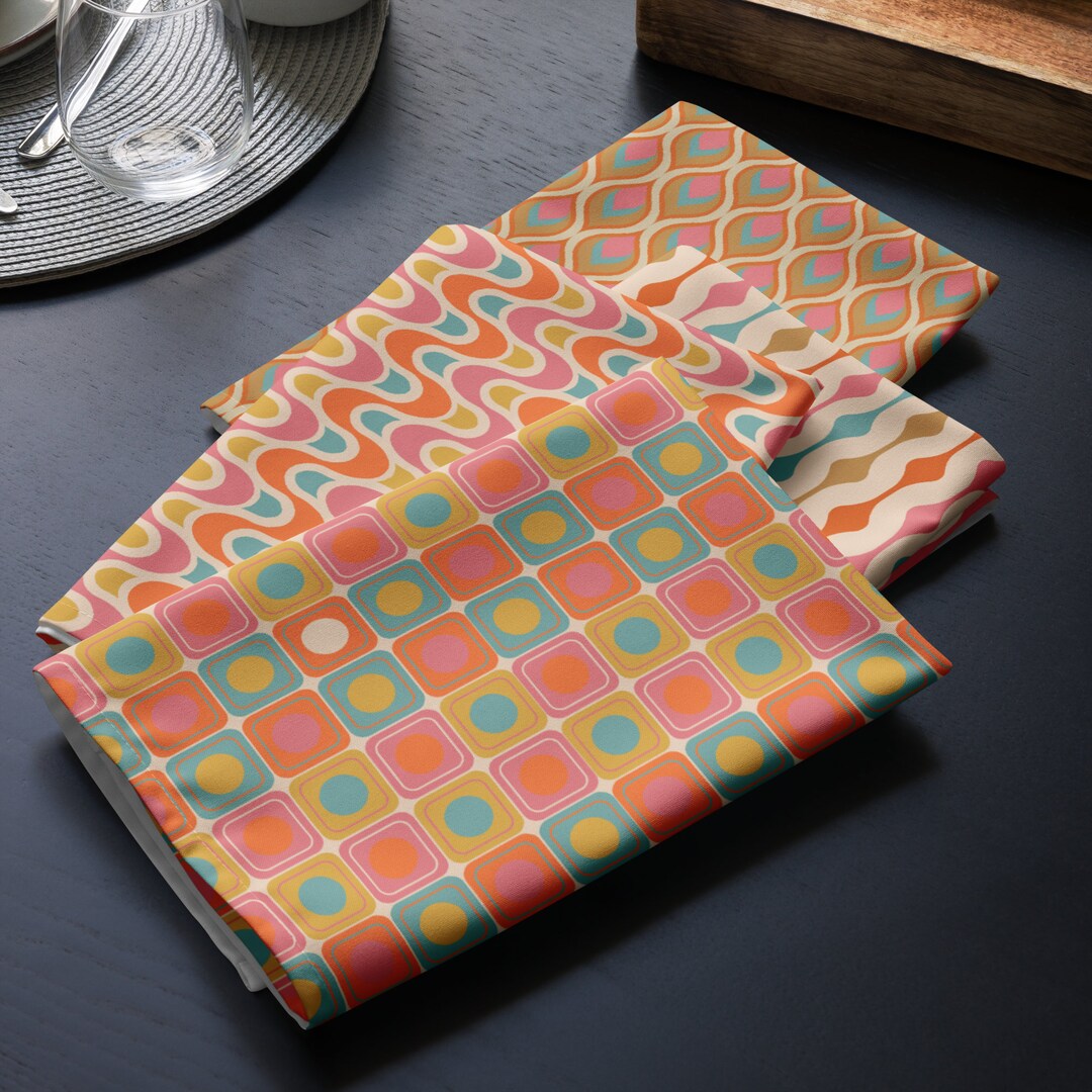Mixed Set of 4 Retro Pattern Cloth Napkins / Retro Linens / Vintage ...