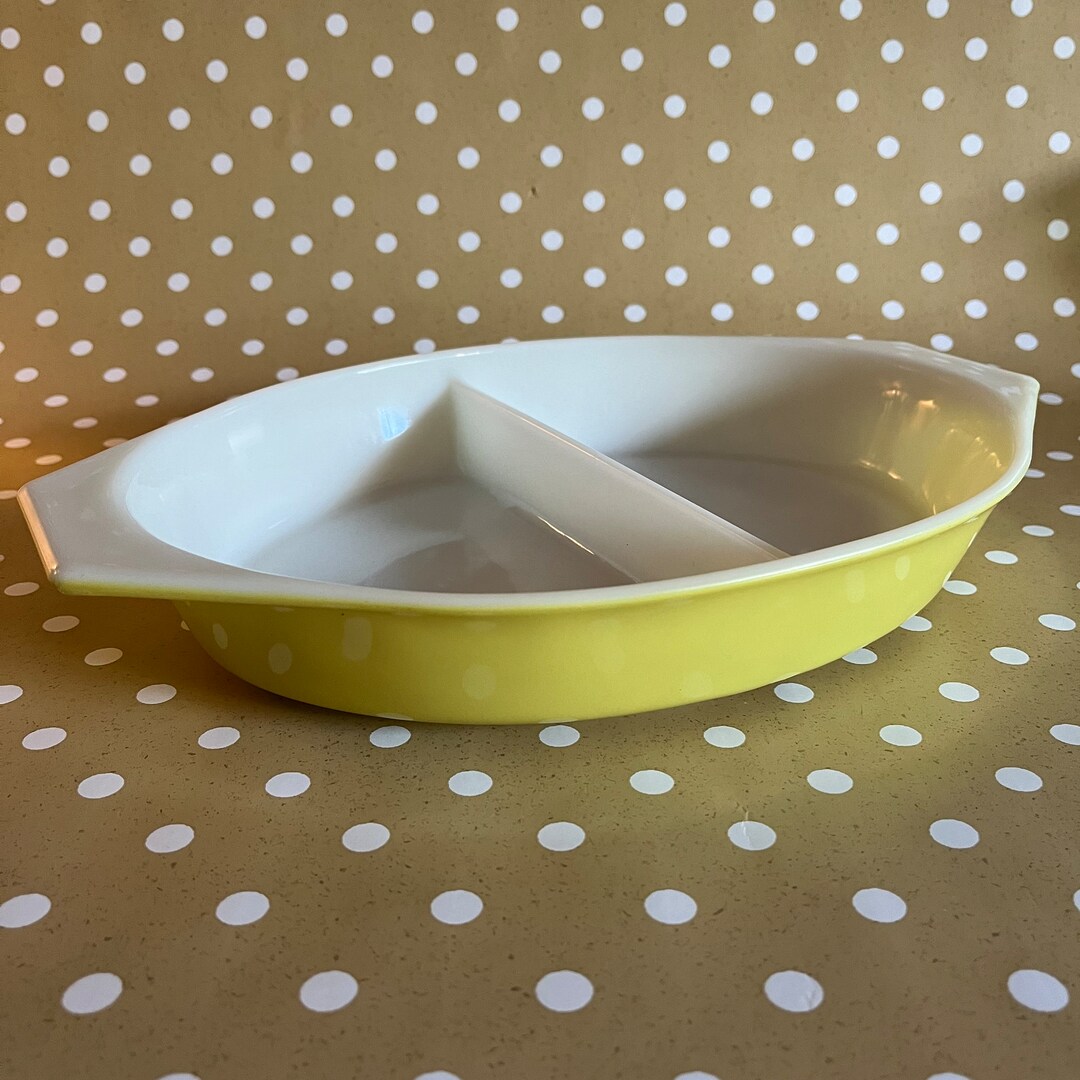 Vintage Pyrex Verde Green Yellow Divided Casserole Dish 1 & 1/2 Qt EUC ...