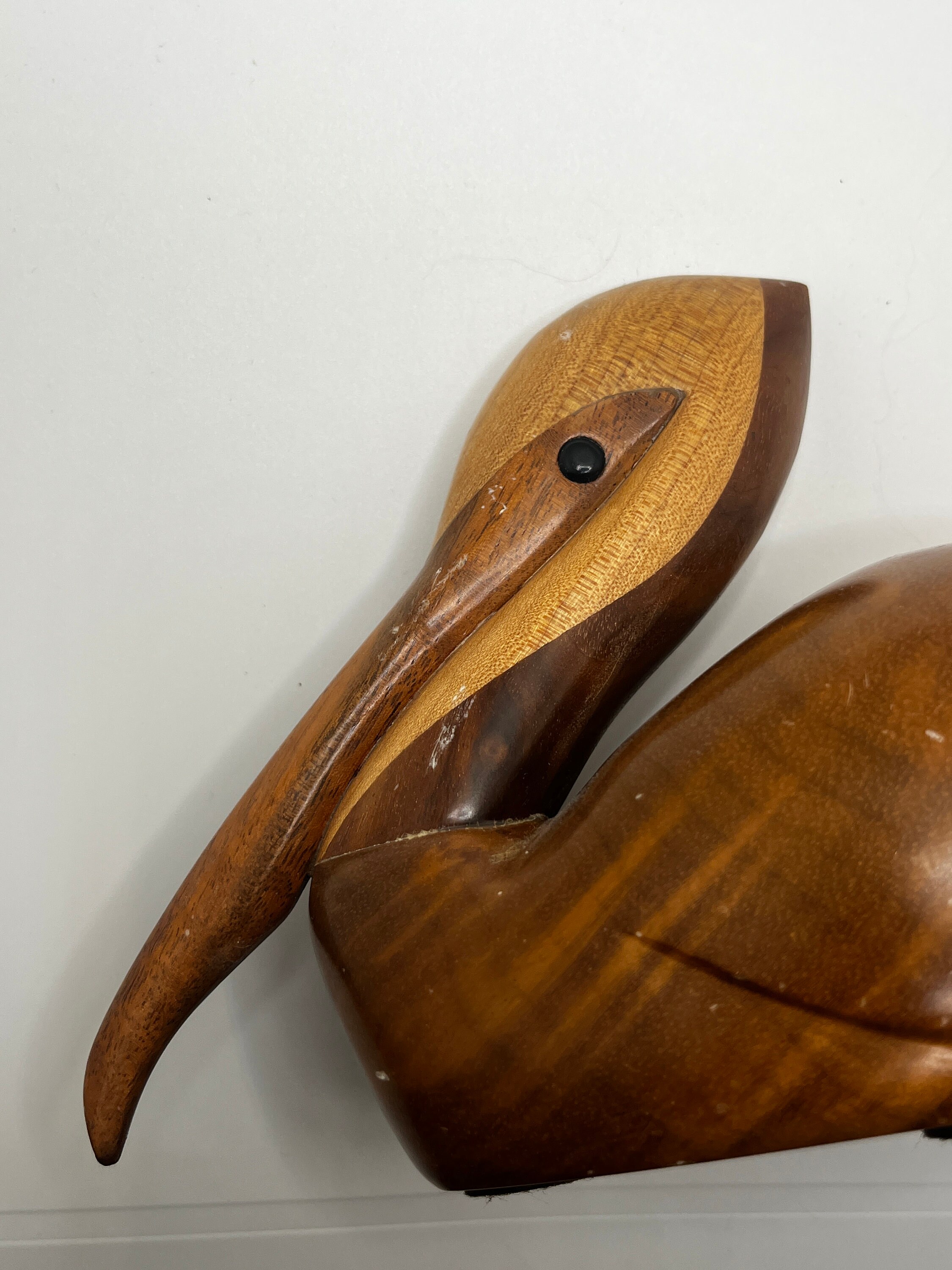 Beautiful Carved Floating Wood Pelican Signed by Gordon Stennett 2003 ...