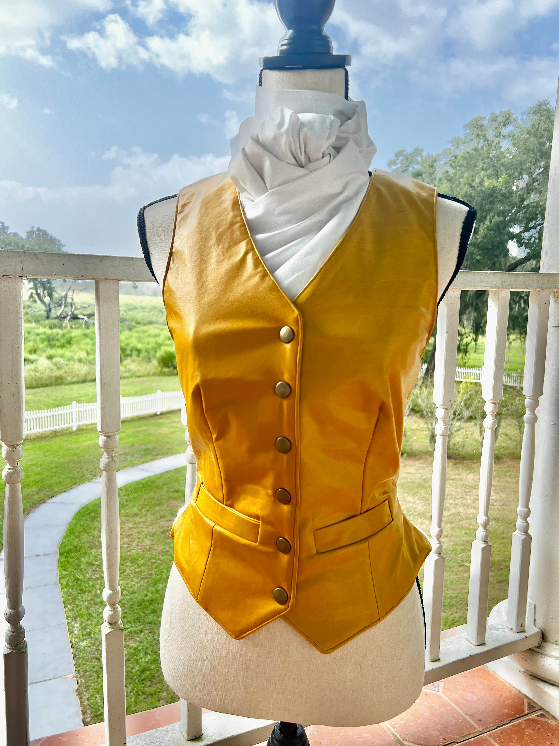 Leather Canary Fox Hunting Vest - Etsy
