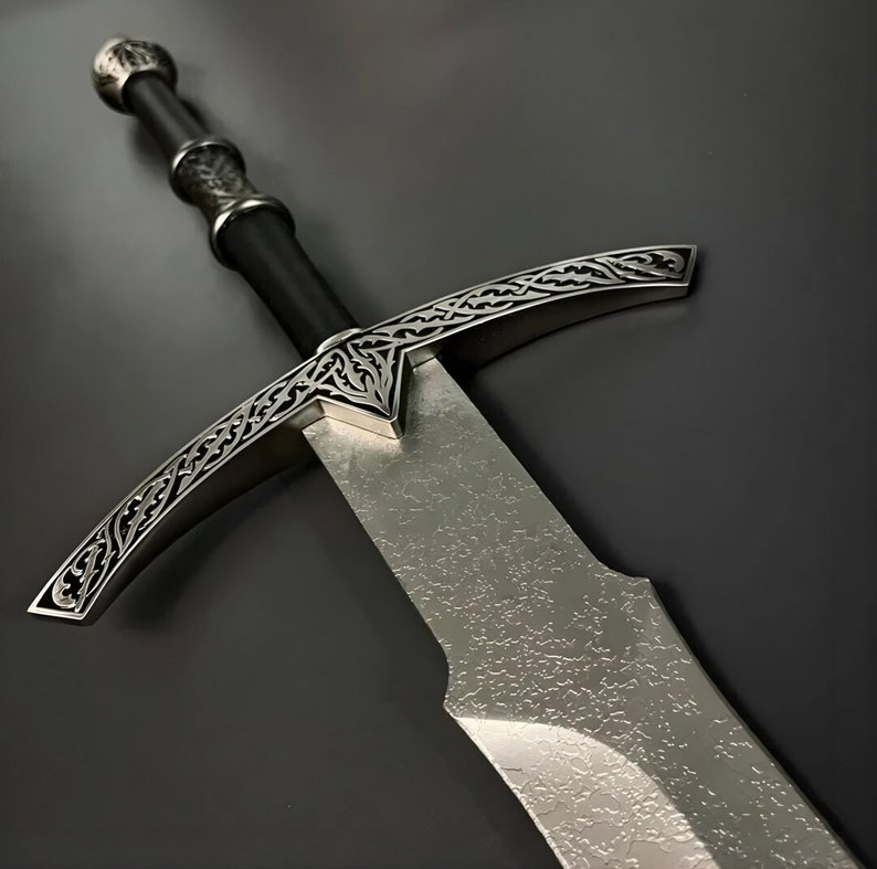 The Lord of the Rings Witch-king Sword With Free Wall Mount Plaque ...
