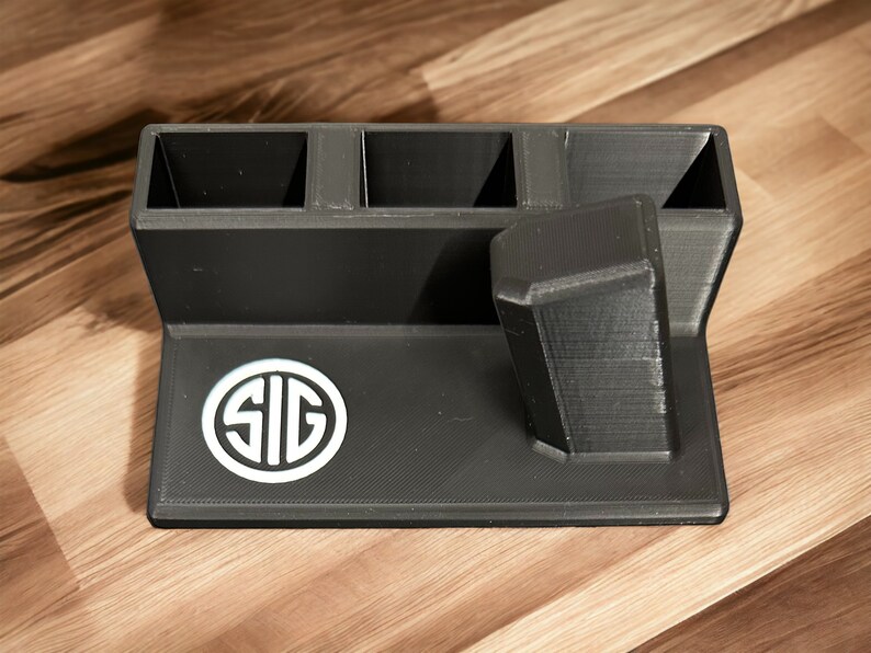 Sig Sauer P226 Display Stand Gun Safe Organizer With 3 Magazine Holders ...
