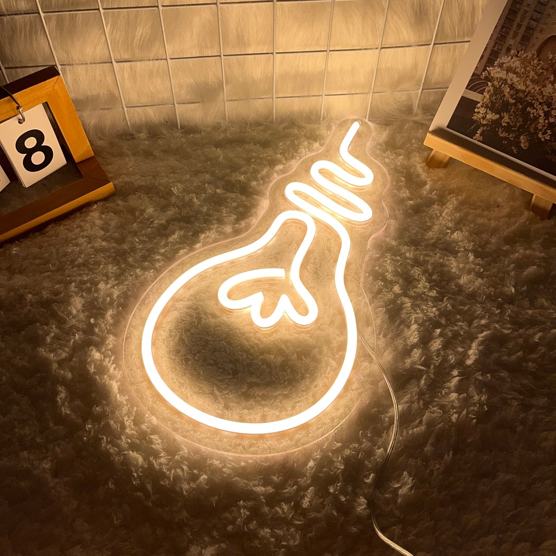 Light Bulb Neon Sign, Light Bulb Decoration, LED Neon Light Decoration ...