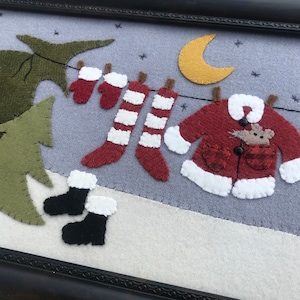 Wool Applique Pattern “winter Woolies” Wall Hanging - Etsy