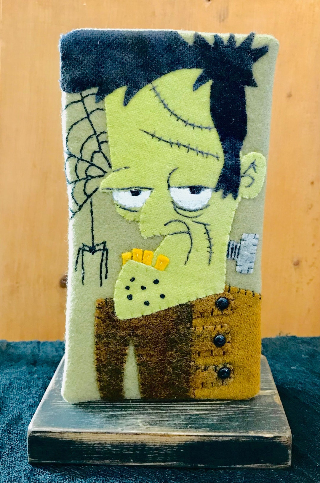 Wool Applique Pattern “frankie Stitches” - Etsy